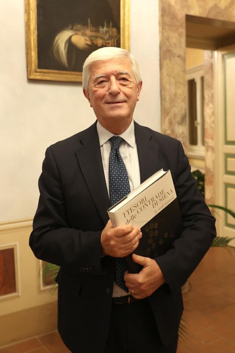 "I tesori delle Contrade di Siena - Le sedi museali” a palazzo ...