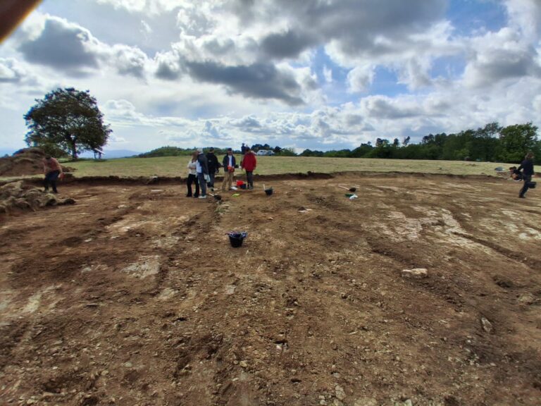 Castelnuovo Berardenga: ripresi gli scavi nell’area etrusca di Piano ...